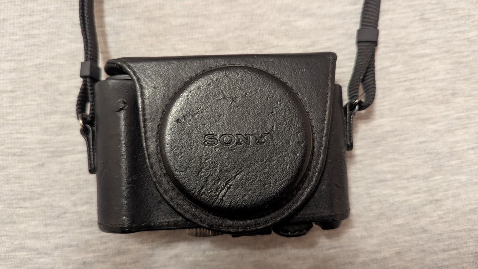 Sony Cyber-shot DSC-HX90V Digital Camera Black, Compact, 18.2MP, 30x ...