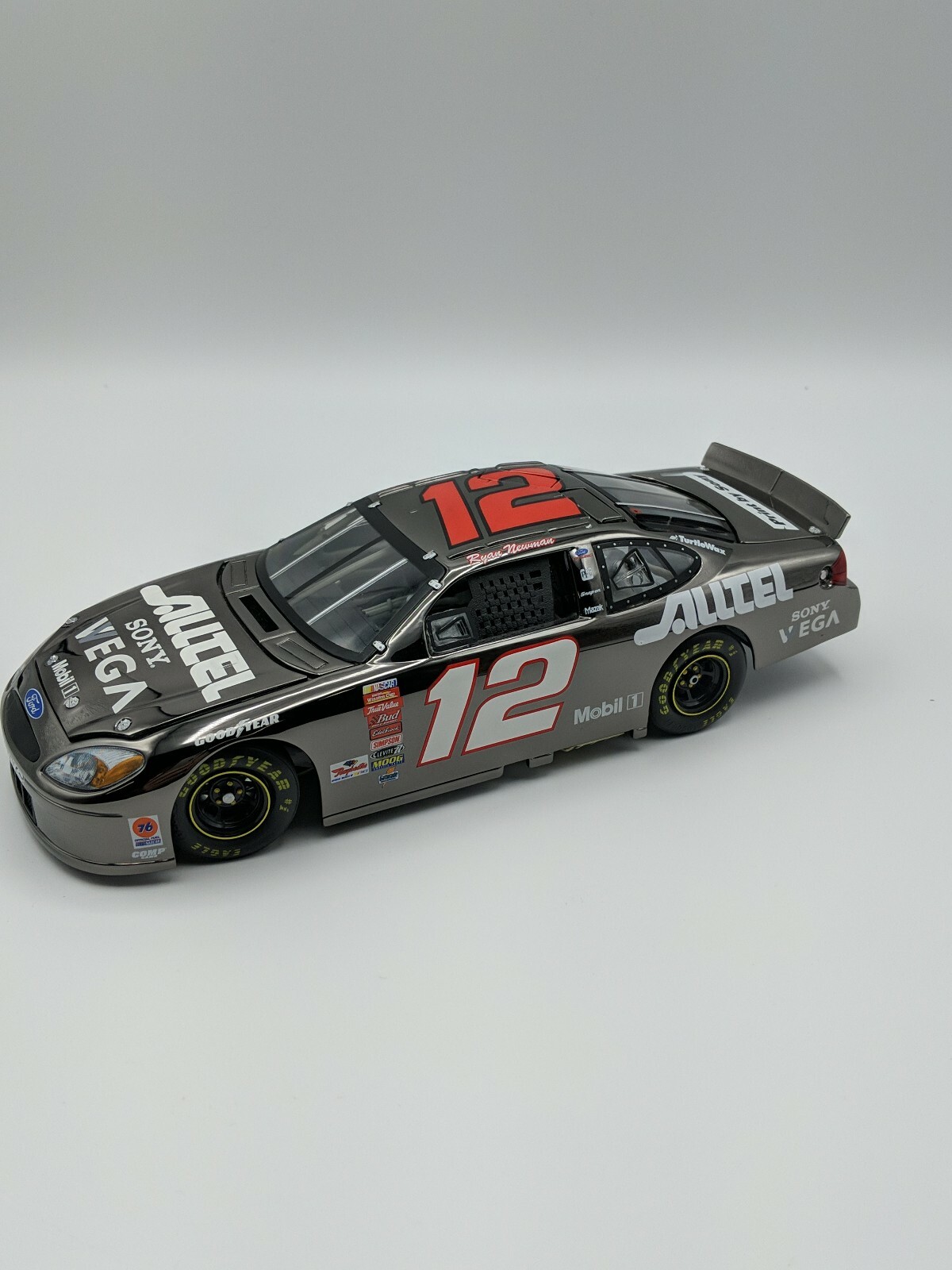 Ryan Newman #12 Team Caliber 2002 Owners 1:24 Dark Chrome SONY WEGA ...