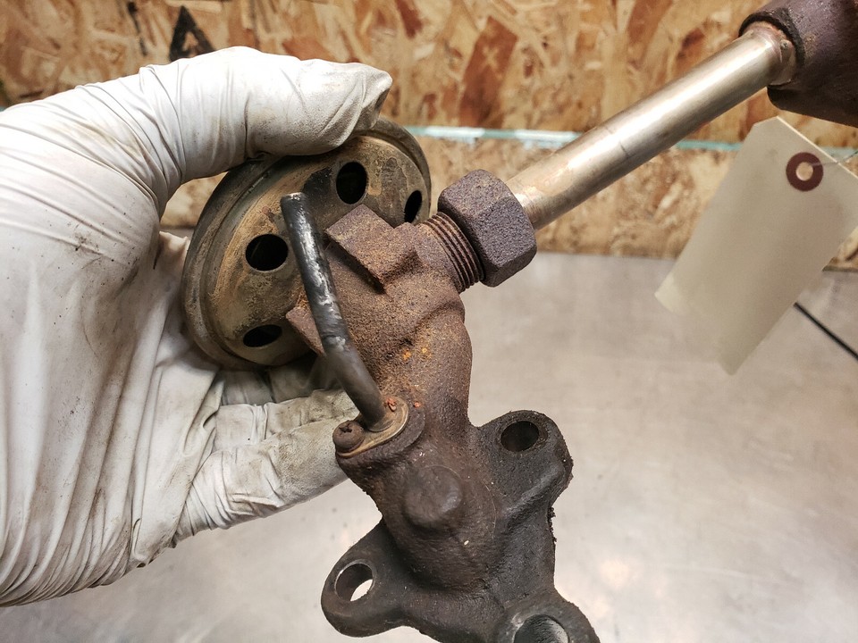 84-90 TOYOTA PICKUP TRUCK 4RUNNER 22R EGR VALVE EXHAUST GAS ...