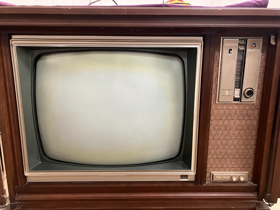 Vintage 1967 Zenith SPACE COMMAND 600 Console Color TV | eBay
