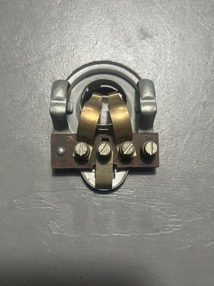 BMW R25 R27 R51/2 R51/3 R67 R67/2 R69 R60 R50 HEADLIGHT BULB HOLDER ...