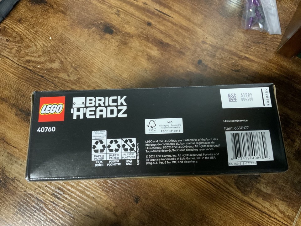 Lego Fortnite Brickheadz 40760 Adventure Peely And Cuddle Team Leader ...