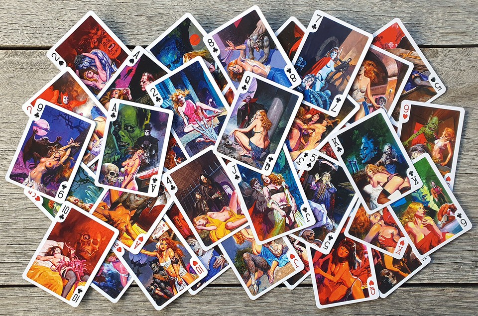Playing Cards (Poker Deck 54 Cards) Pulp Horror Beauties Vintage Pin-Up ...