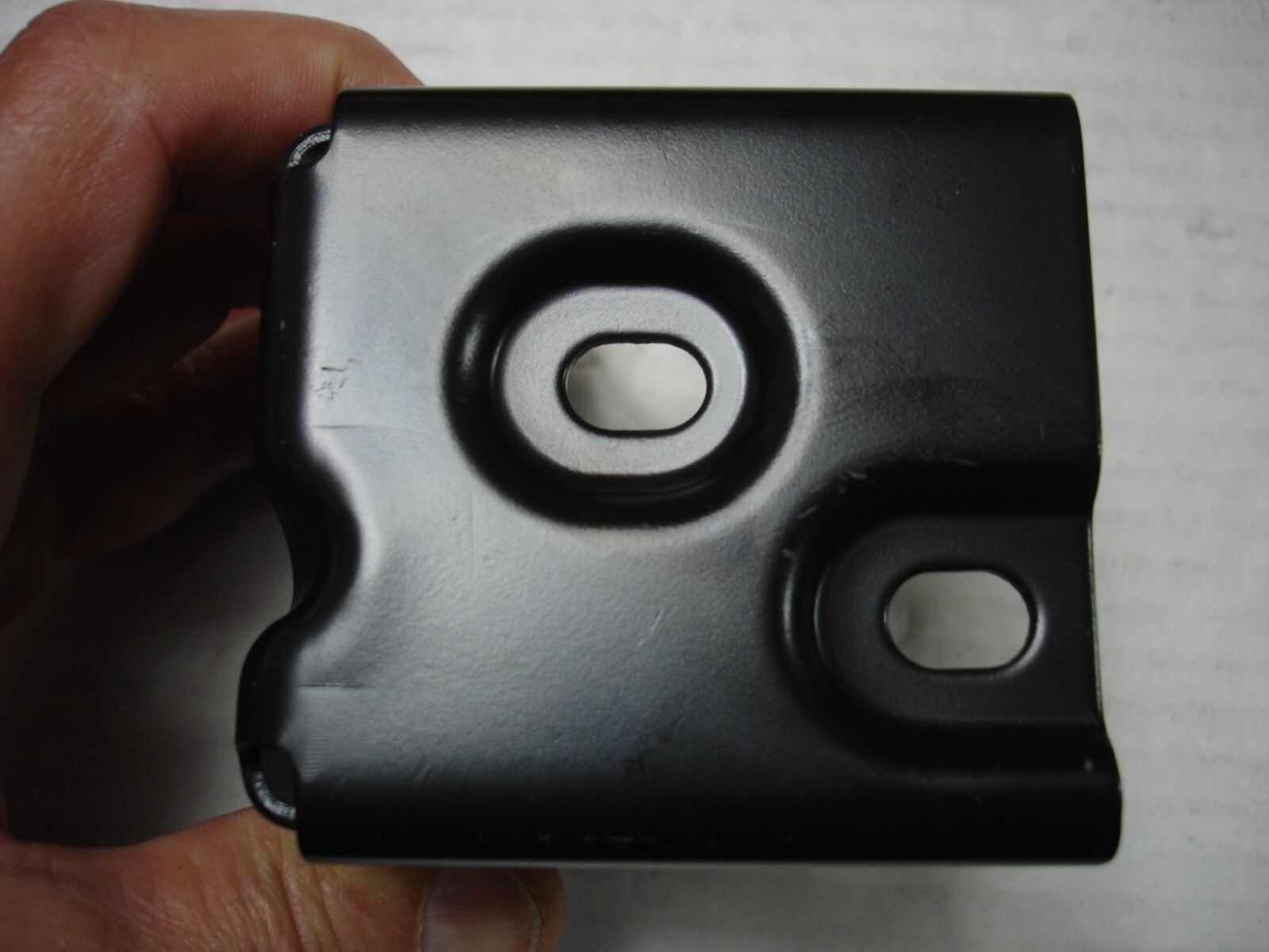 MERCEDES-BENZ A 2056261300 UPPER TIE BAR ATTACHMENT ANGLE BRACKET LEFT ...