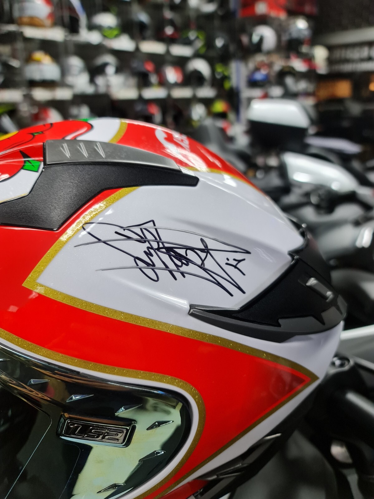 CARL FOGARTY SIGNED MOTORCYCLE HELMET SIZE XS | eBay UK