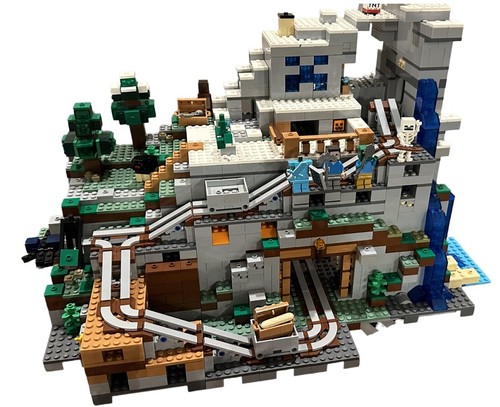 Lego 21137 Mindcraft Mountain Cave RETIRED - See Description | eBay