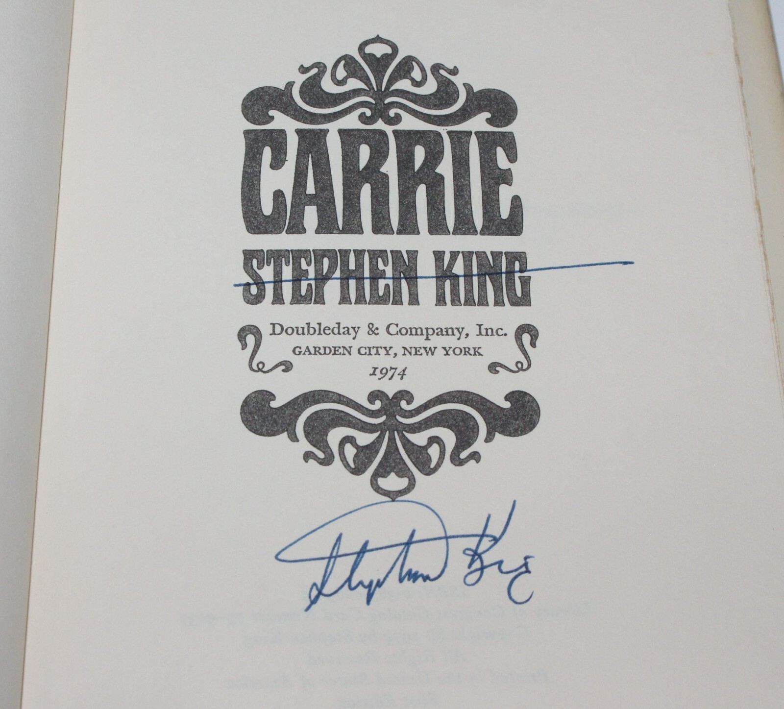 Stephen King Autographed Memorabilia | Signed Photo, Jersey ...