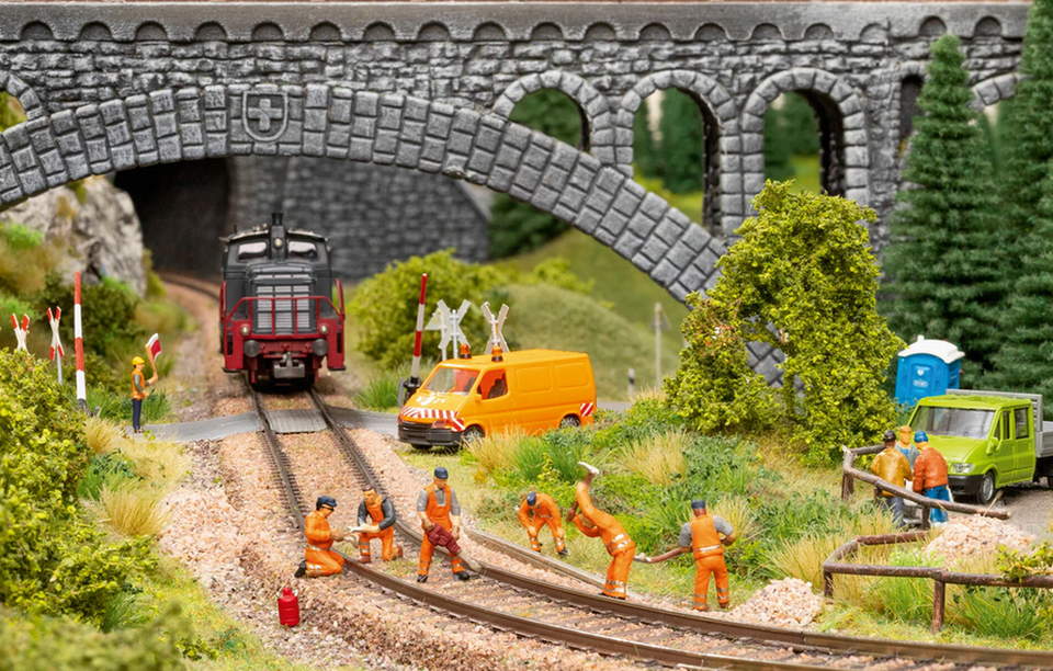 Sound Scene Construction Site At Track Figures And Speaker Noch 12901 ...