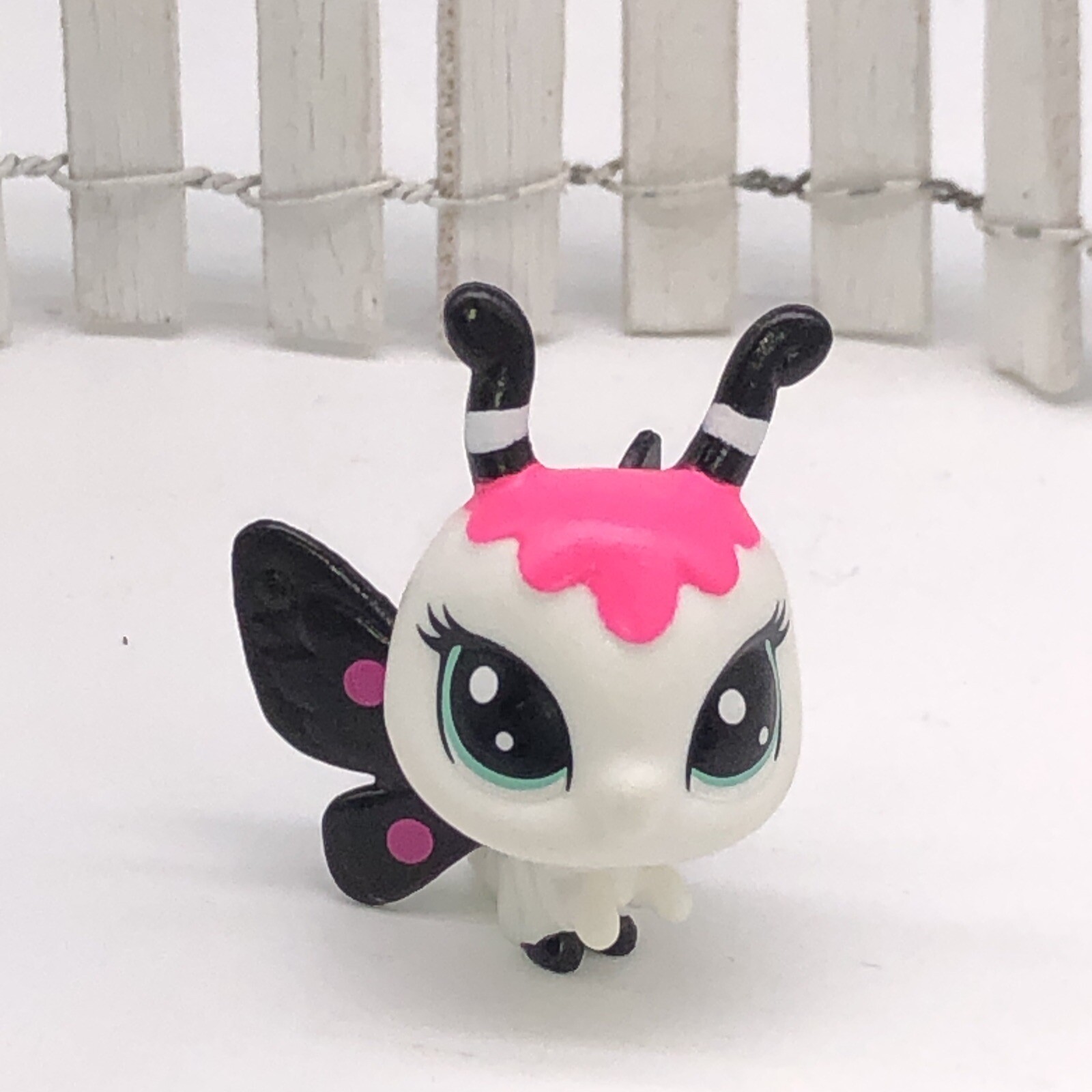 Littlest Pet Shop LPS Flutter Butterwings (#1-11) Butterfly: White Pink ...