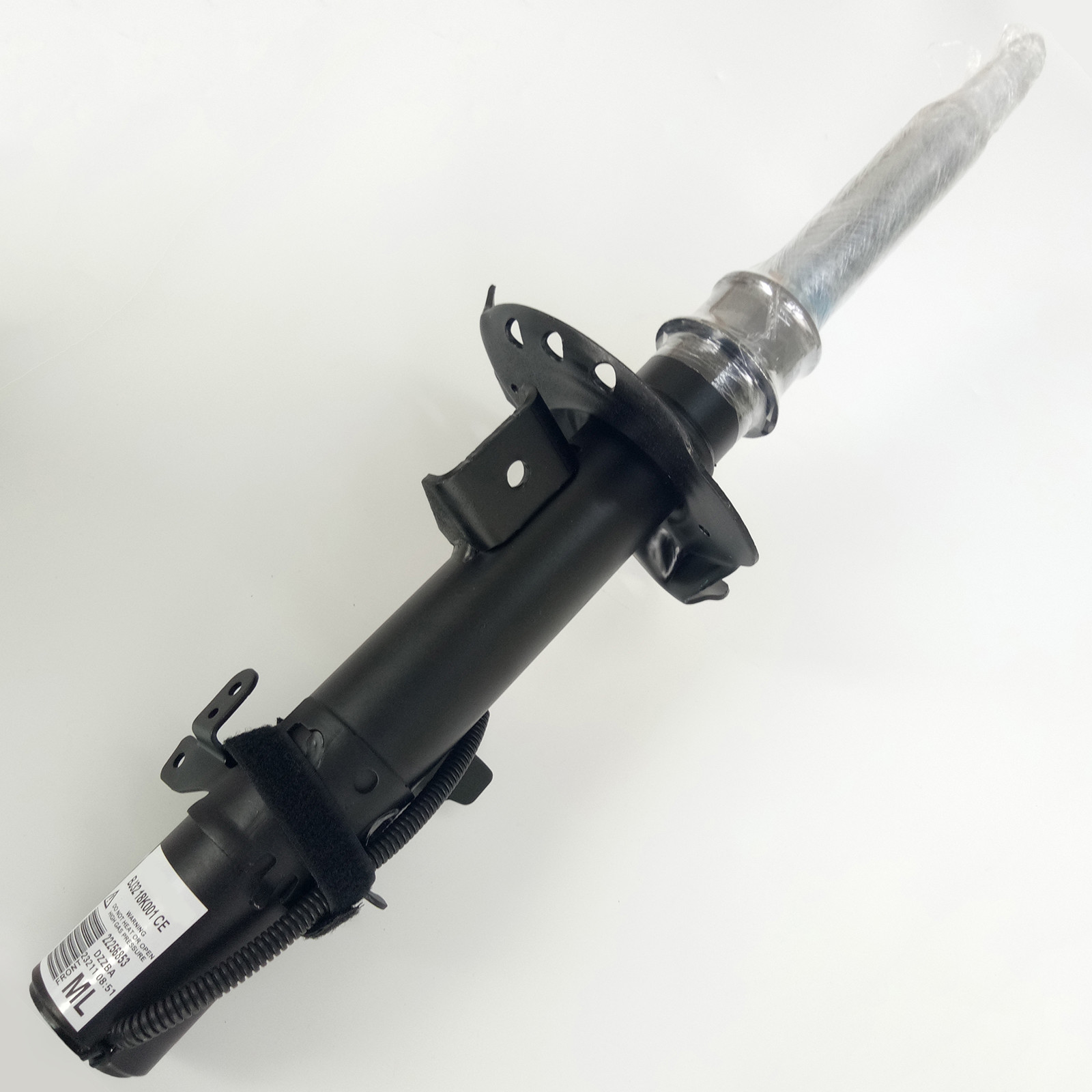Pair Front Shock Absorber for Range Rover Evoque LR024437 LR051481 ...