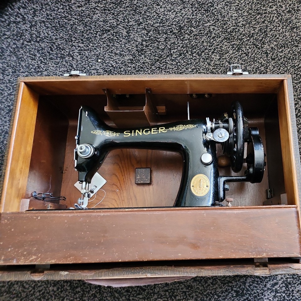 Vintage Singer Sewing Machine 1950 | eBay UK