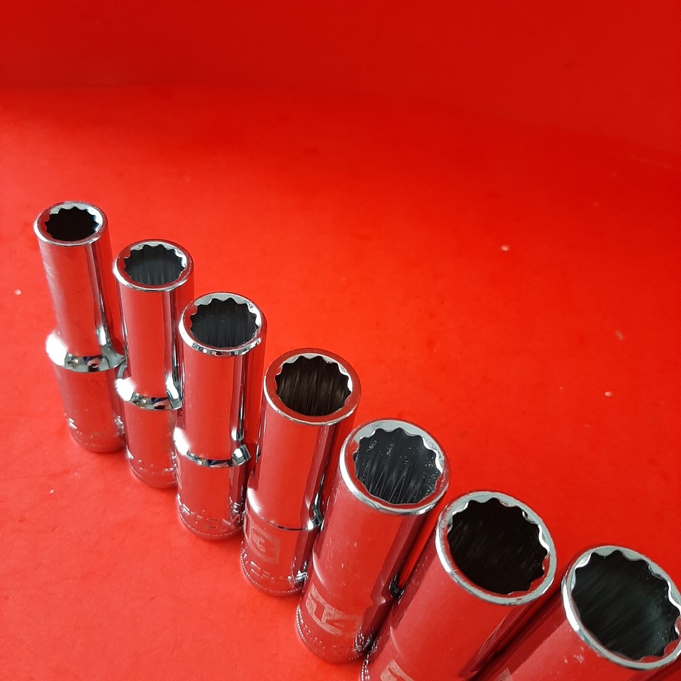 CRAFTSMAN Easy Read 15 Piece 1/2" Drive Deep Metric 12 Pt Socket Set ...