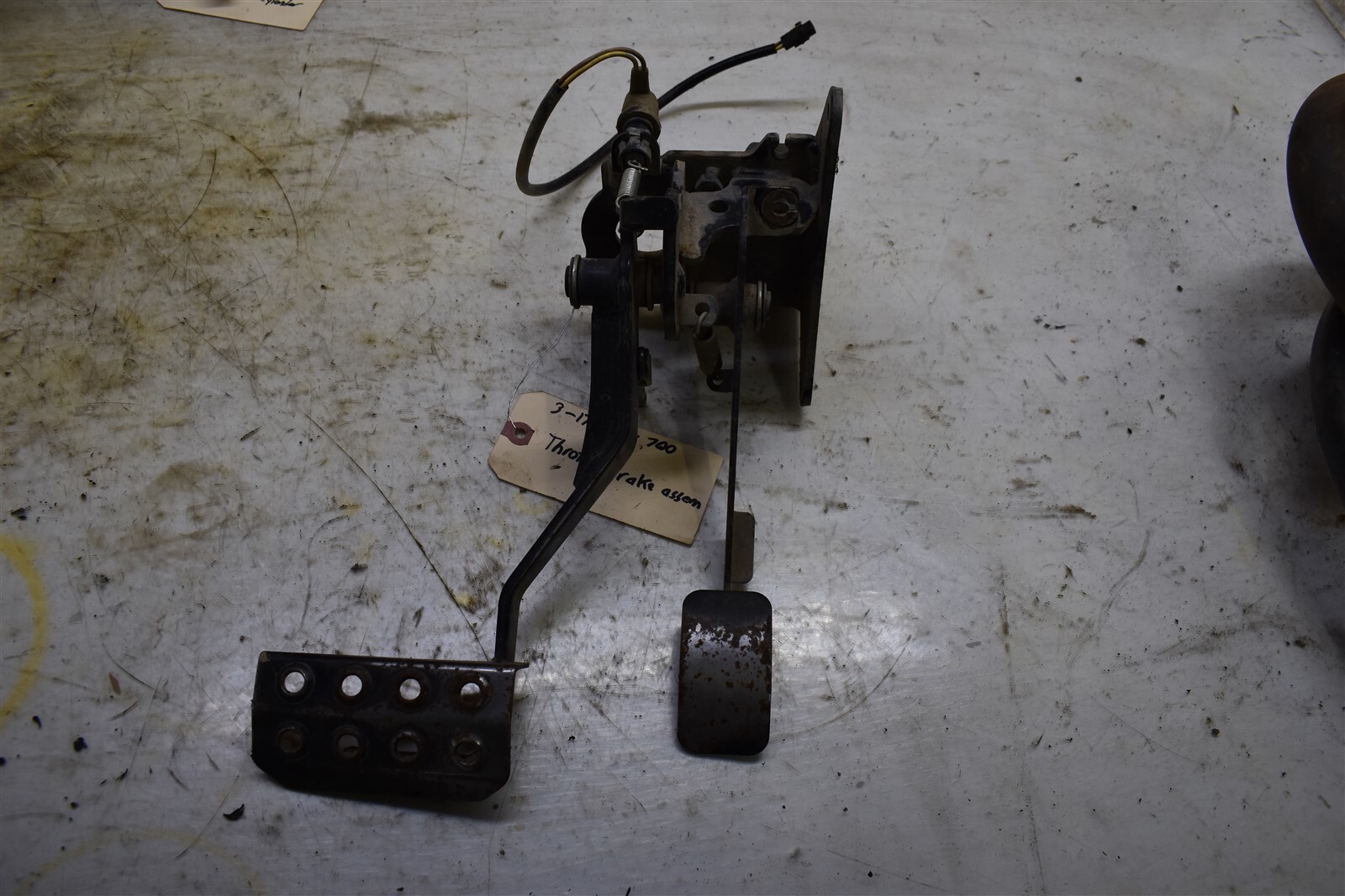 2017 Yamaha Wolverine 700 Pedal Assembly 1XD-F2548-10-00 | eBay