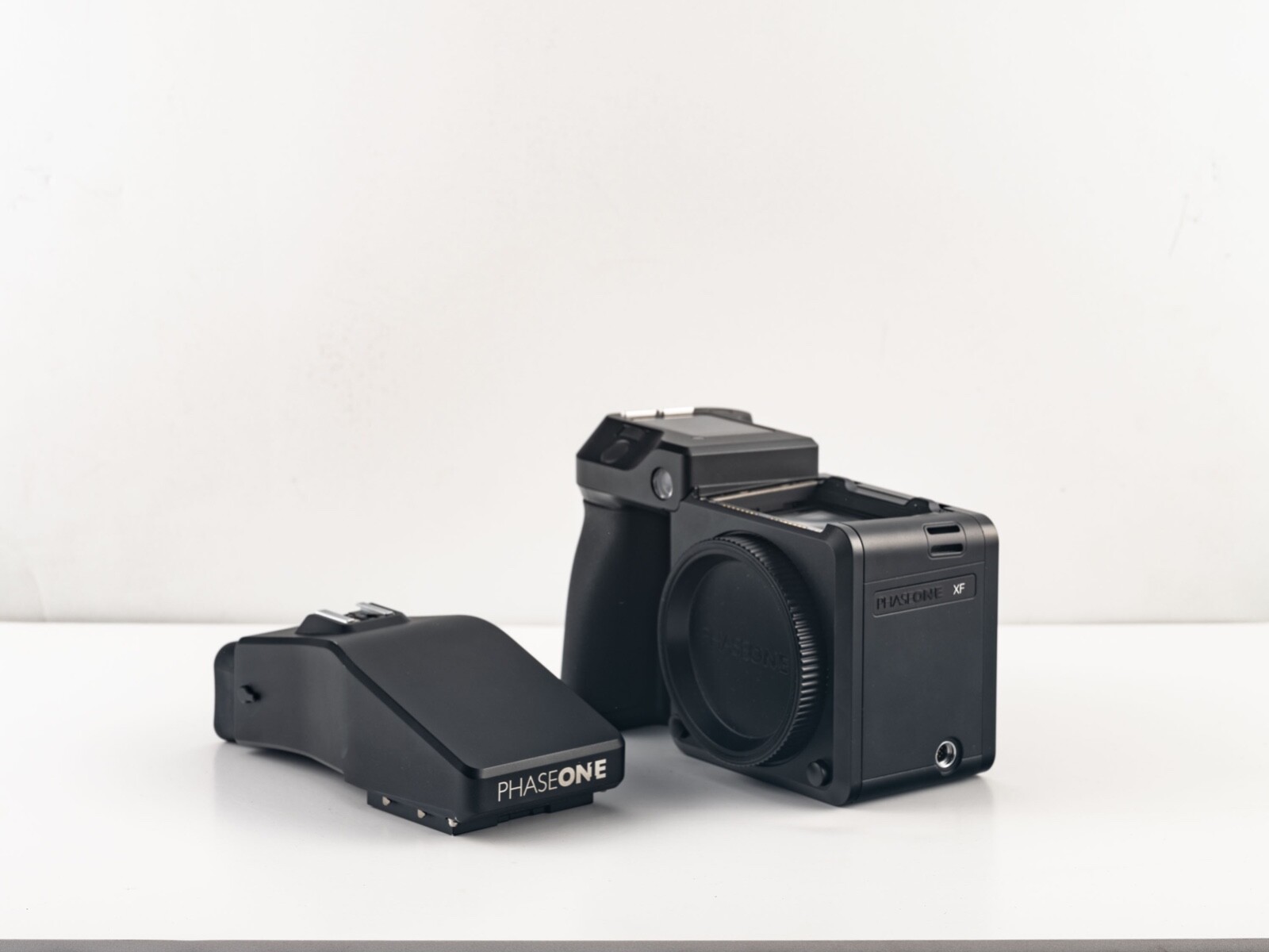 Phase One XF body. IQ150 51MP digital back. Phase One Macro 120MM F4 AF ...