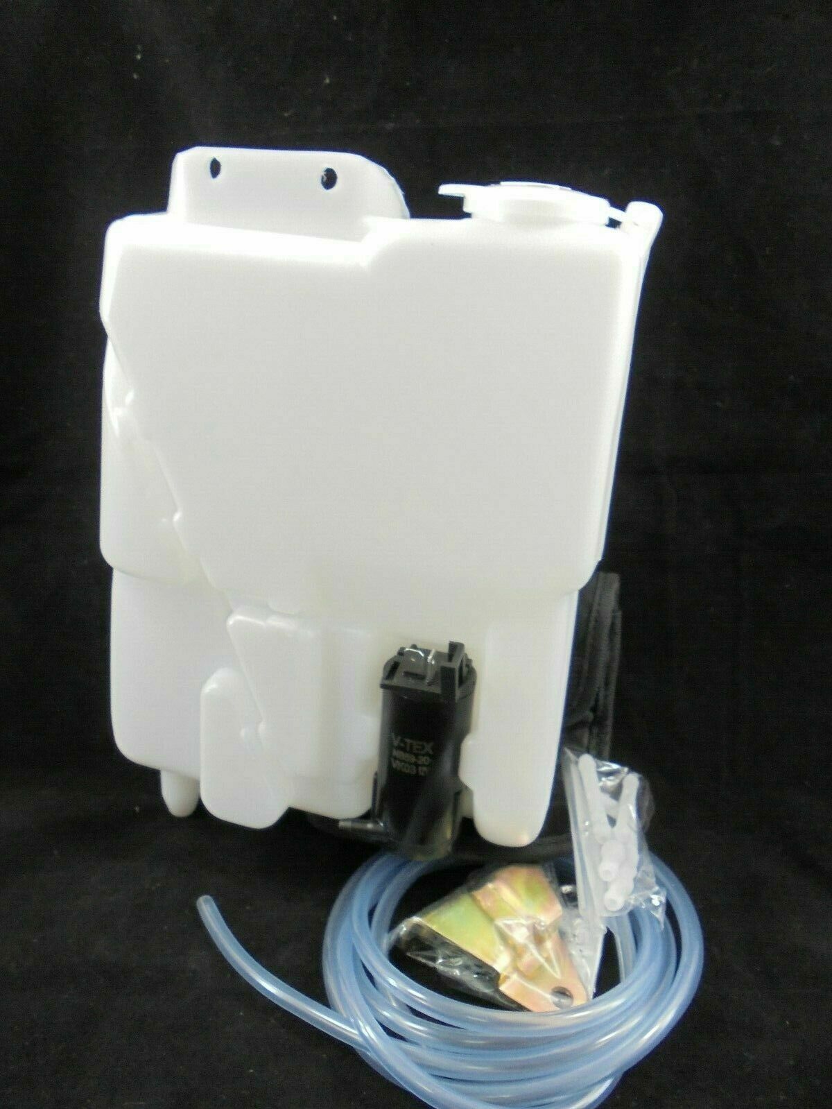 1984-88 For Toyota Hilux 1 Ton Pickup Truck 2D Windshield Washer Tank ...
