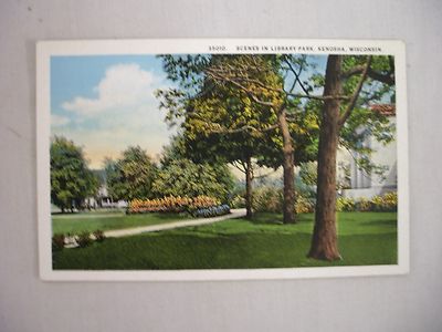 VINTAGE POSTCARD A SCENE IN LIBRARY PARK AT KENOSHA WISCONSIN UNMAILED ...