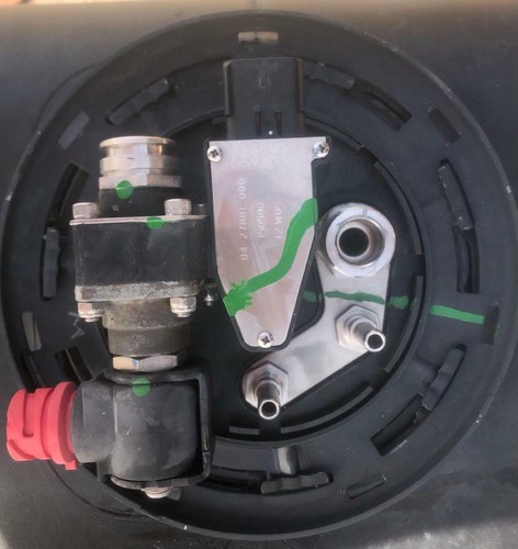 FREIGHTLINER DEF TANK WITH SENDING UNIT | eBay