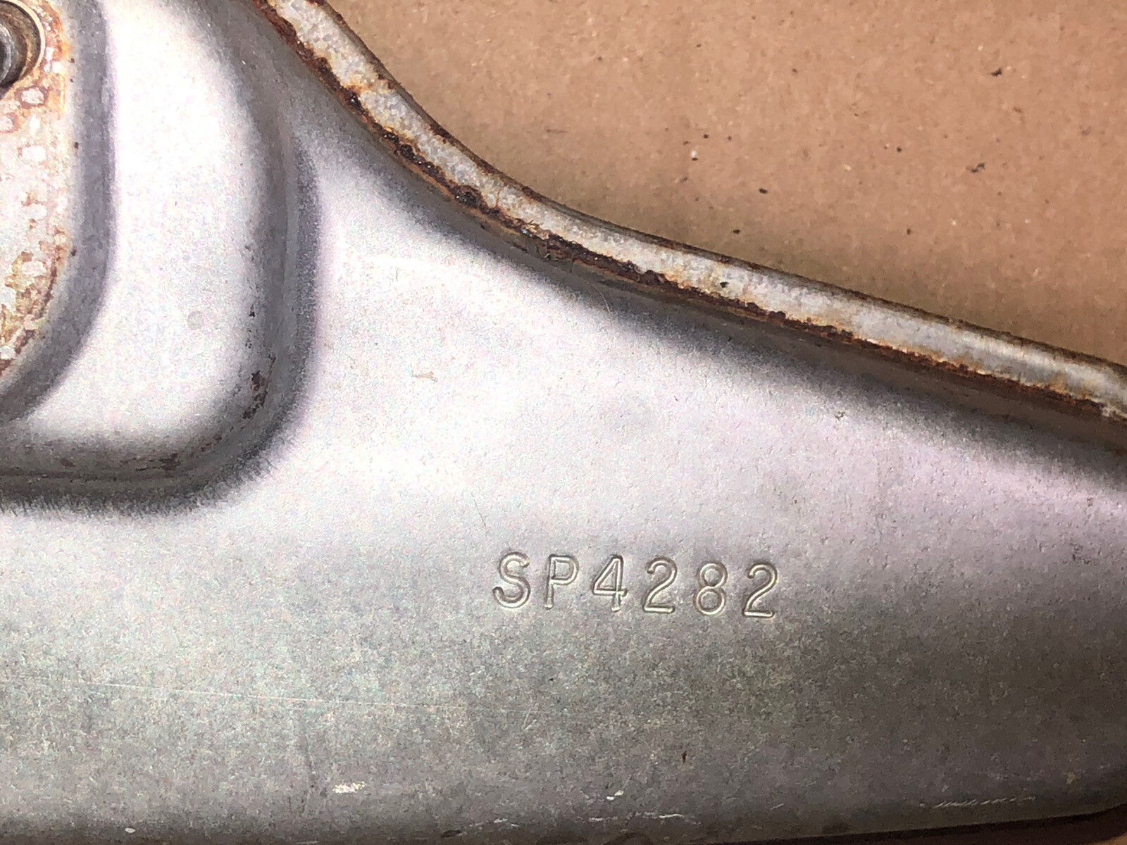 Briggs and Stratton 125K02-0500-E1 Engine OEM MUFFLER AND THERMOSTAT PN ...