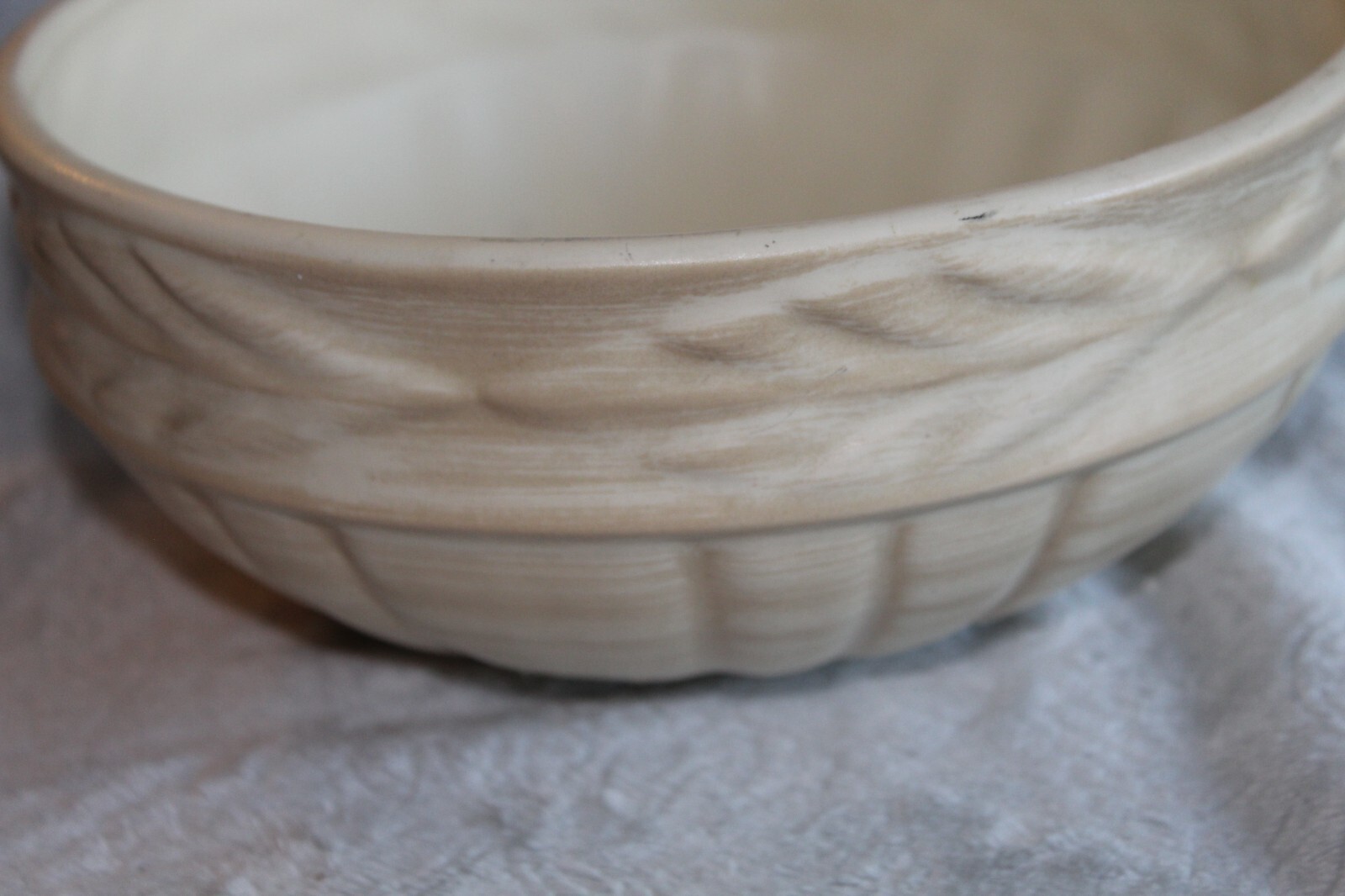 Vintage HAEGER Pottery USA Tan Round Ribbed Bowl | eBay