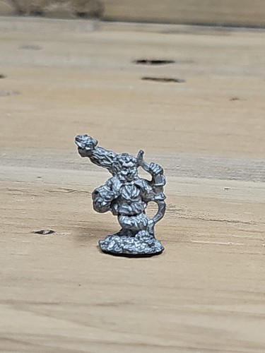 Vintage Lead Ral Partha Dungeons and Dragons 25mm Mini Halfling Hunter ...