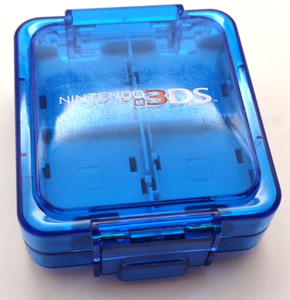 Nintendo 3DS Clear Blue Compact Game Storage Case Holds 16 DS / 3DS ...