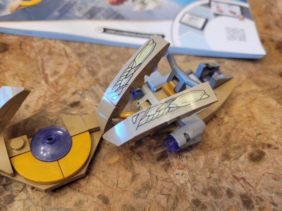 Avengers LEGO (76144) Chitari Flyer + Leviathan + Helicopter | eBay