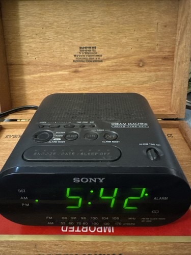 SONY DREAM MACHINE Vintage Digital Alarm Clock AM FM Radio Black Model ...