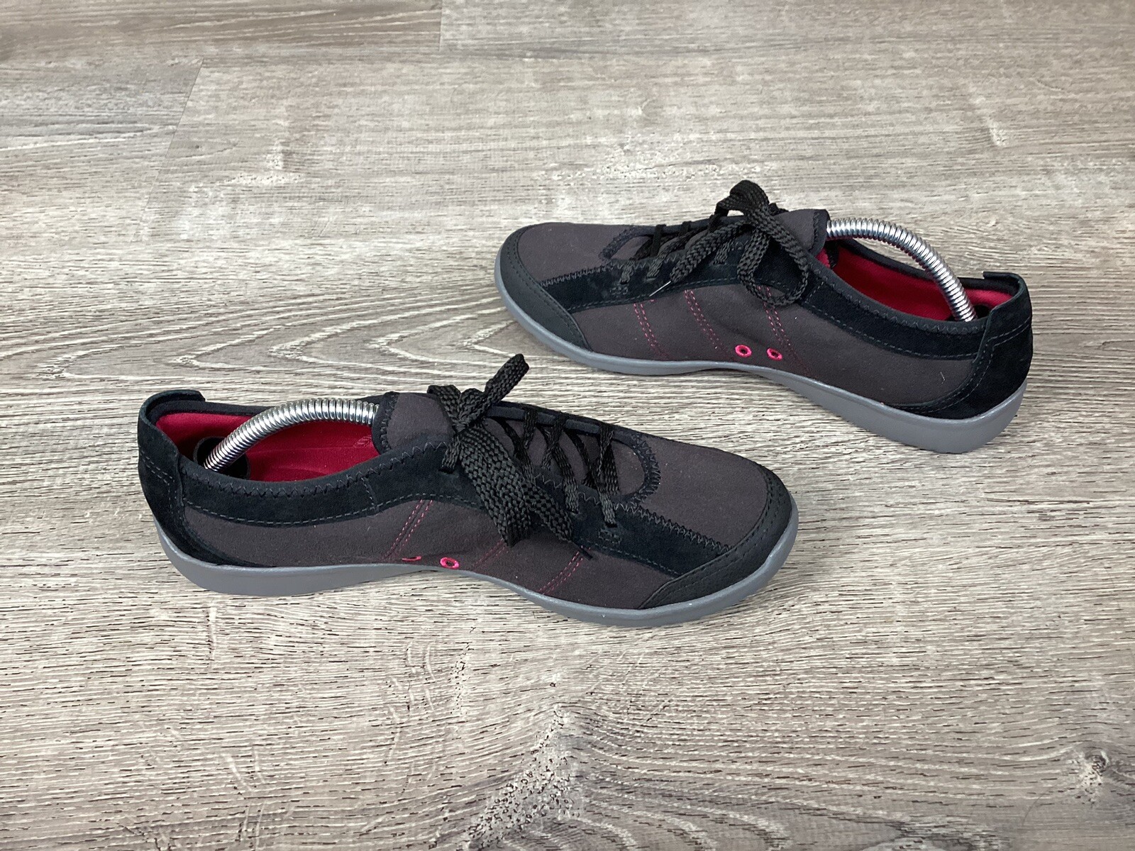 Clarks Collection 13291 Womens Size 6.5 Wide Black Pink Lace Up Slip On ...