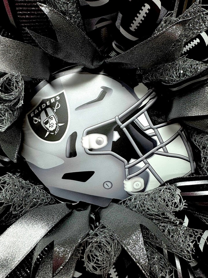 Raiders Helmet Wreath Silver & Black Free Shipping | eBay