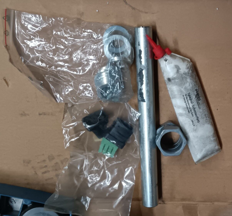 DEMAG CHAIN HOIST W/ TROLLEY DC-COM10-1000 1/1 H5 V4.8/1.2 440-480V ...