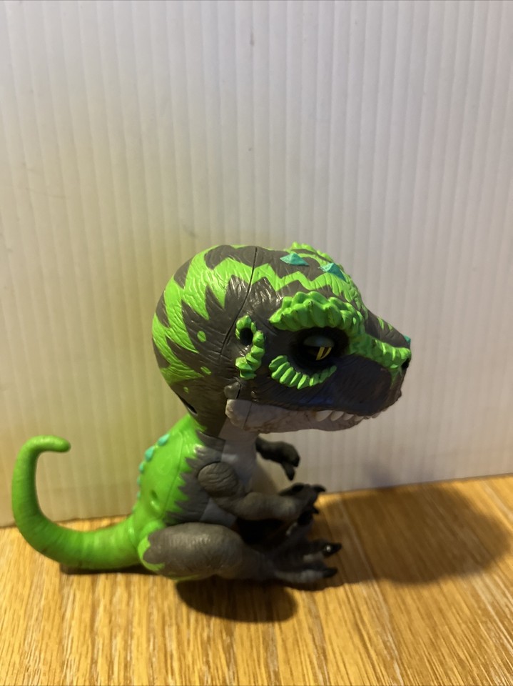 2017 WowWee Fingerlings Untamed T-REX RAPTOR DINOSAUR Interactive Toy ...