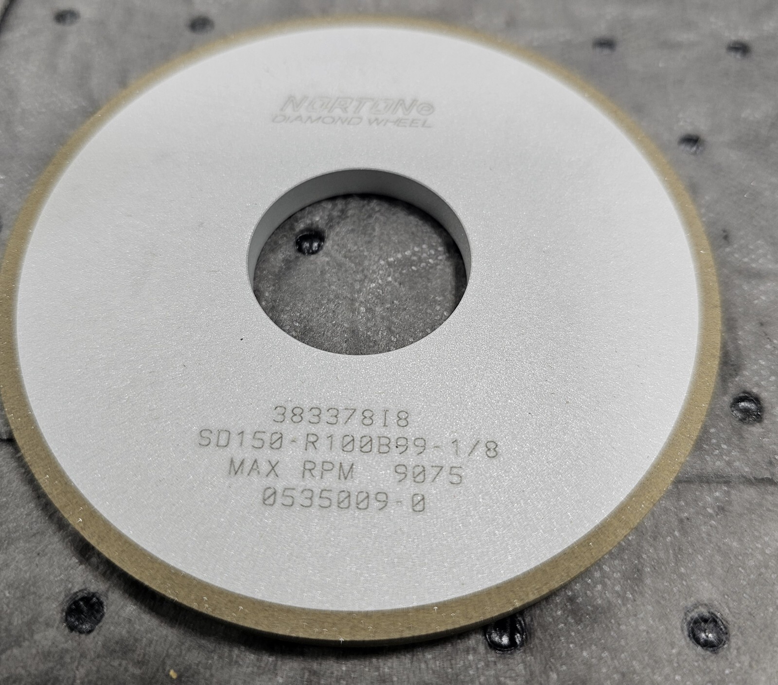 Norton Diamond Grinding Wheel SD150-R100B99-1/4- 1A1 4” x 1/4” x 1-1/4 ...