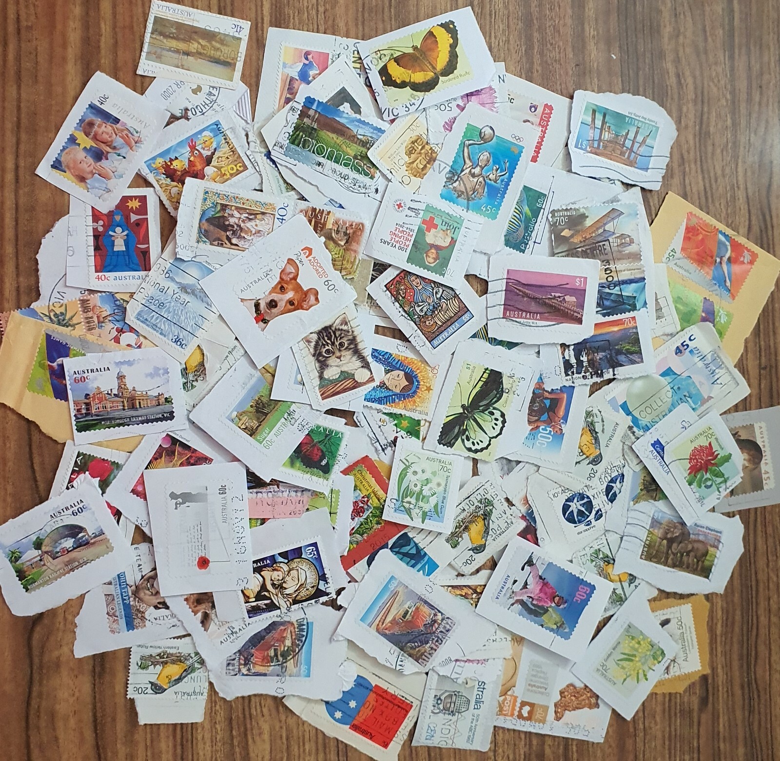 Bulk lot clearance 100+ Australian Decimal Postage Stamps on paper ...