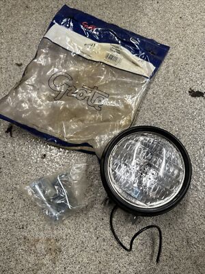 Grote 64931 12V Sealed Beam Spot Lamp PAR36 Tractor Utility Light 5" | eBay