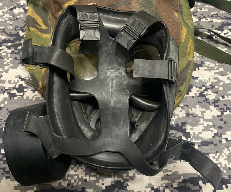 1987 SIZE 2 BRITISH ARMY SAS AVON S10 GAS MASK RESPIRATOR & FILTER ...