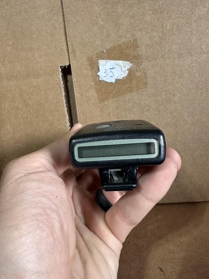 Motorola Pagenet Pager Beeper with Belt Clip A05UYB5861AA Runs on AA ...