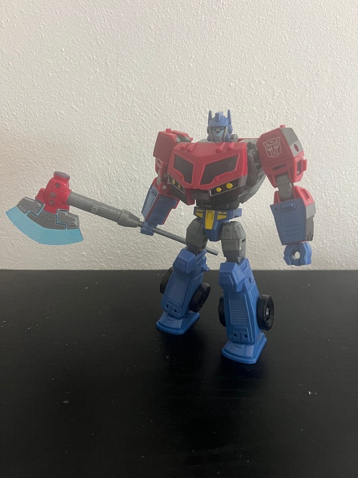 Transformers Legacy United Animated Optimus Prime w/ DNA Designs ...