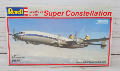 Revell 4237: Lockheed L.1049 Super Constellation Model Kit, 1/144 Scale ...
