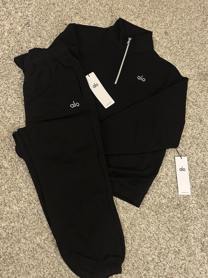 Brand new Alo Yoga Accolade 1/4 Zip Tracksuit in black, size XS RRP £ ...