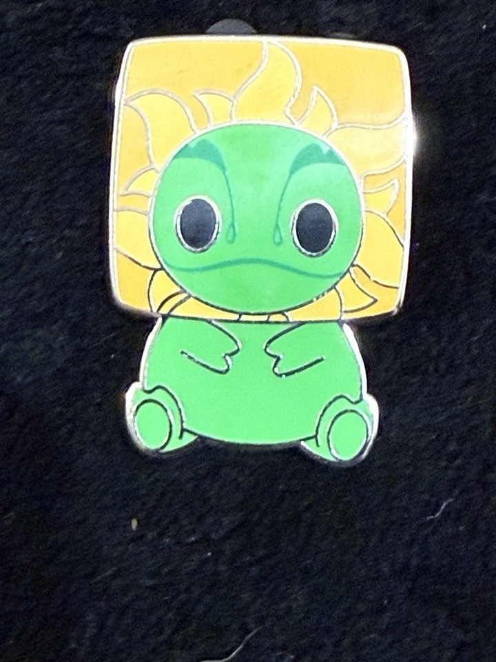 2025 DISNEY MINI MIXITS MYSTERY PIN PASCAL LANTERN HAT TANGLED | eBay