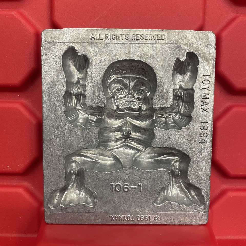 Creepy Crawlers Lot Of 4 Monster Molds Toymax Macabre Decor Used ...