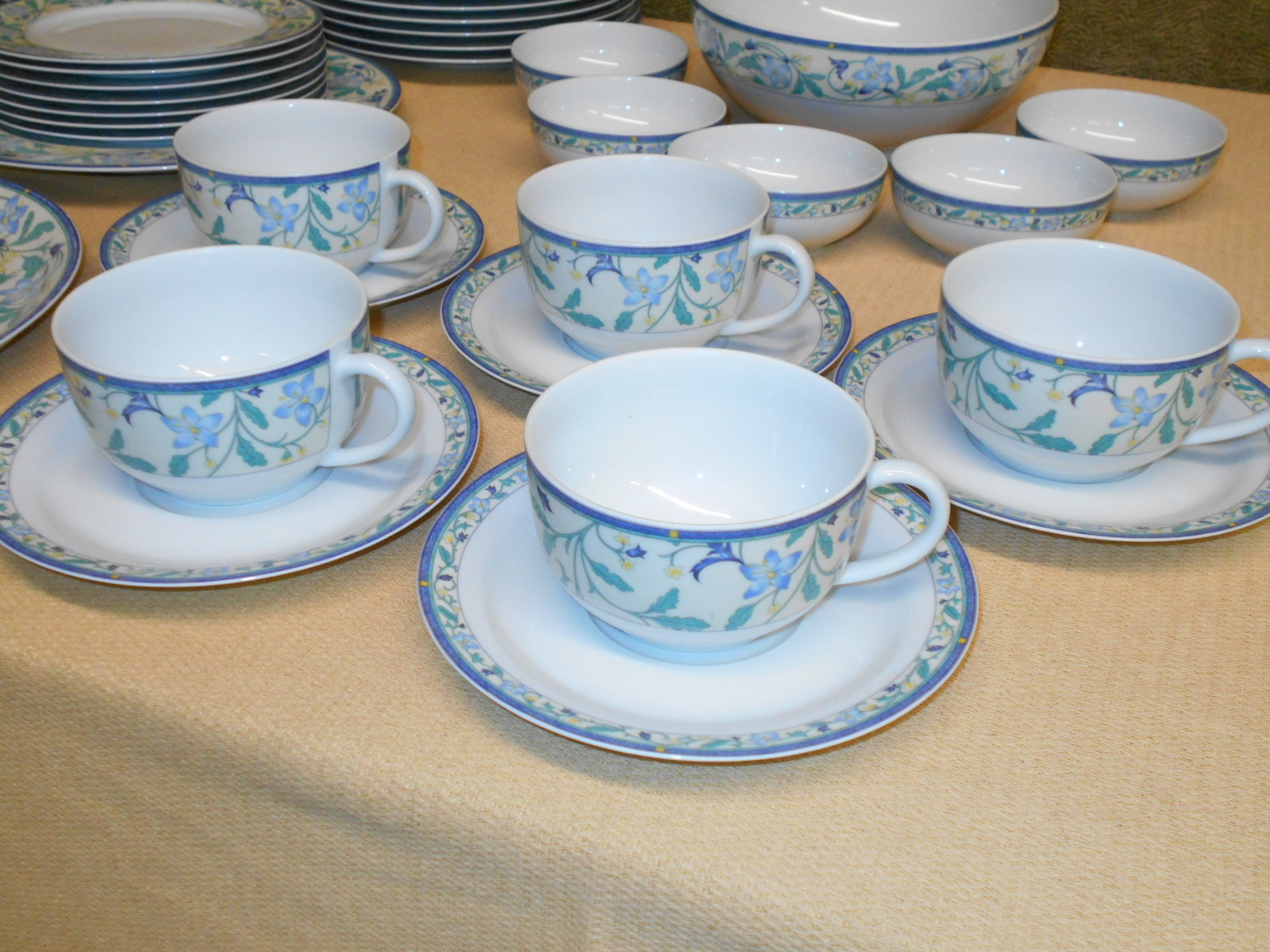 Porcelain Dinner Set - Medard de Noblat Limoges France - Isabella | eBay