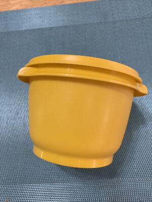 Vintage TUPPERWARE Mustard Yellow 5" Bowl 886 with Servalier Lid 812 | eBay