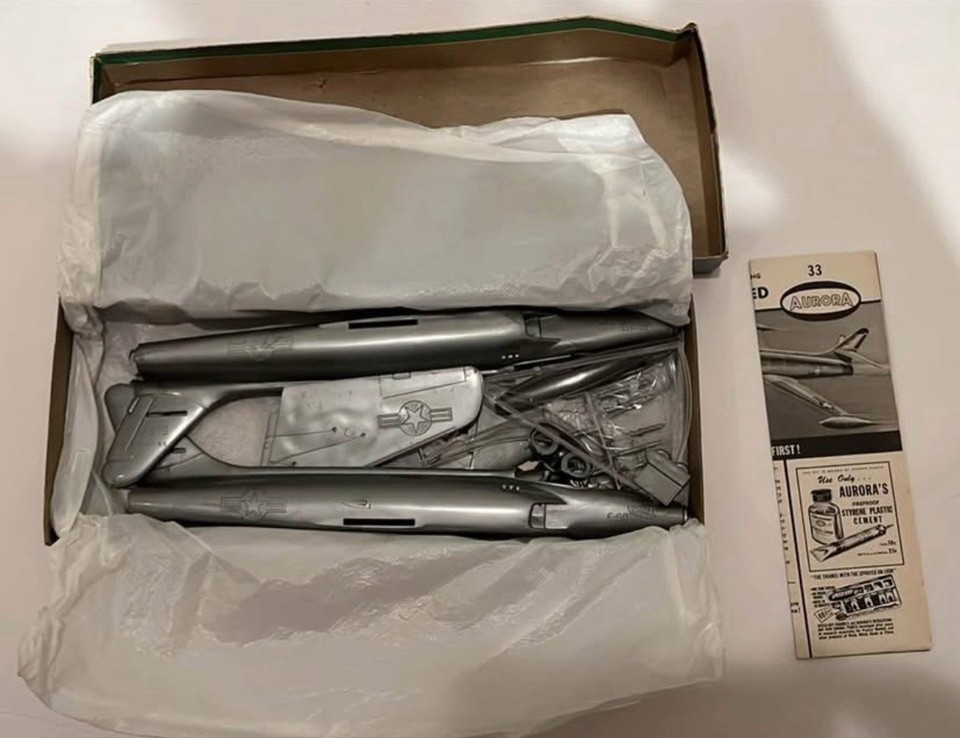 VTG 1958 Aurora 1/4" Scale Lockheed F-90 Fighter Jet Model, open box ...