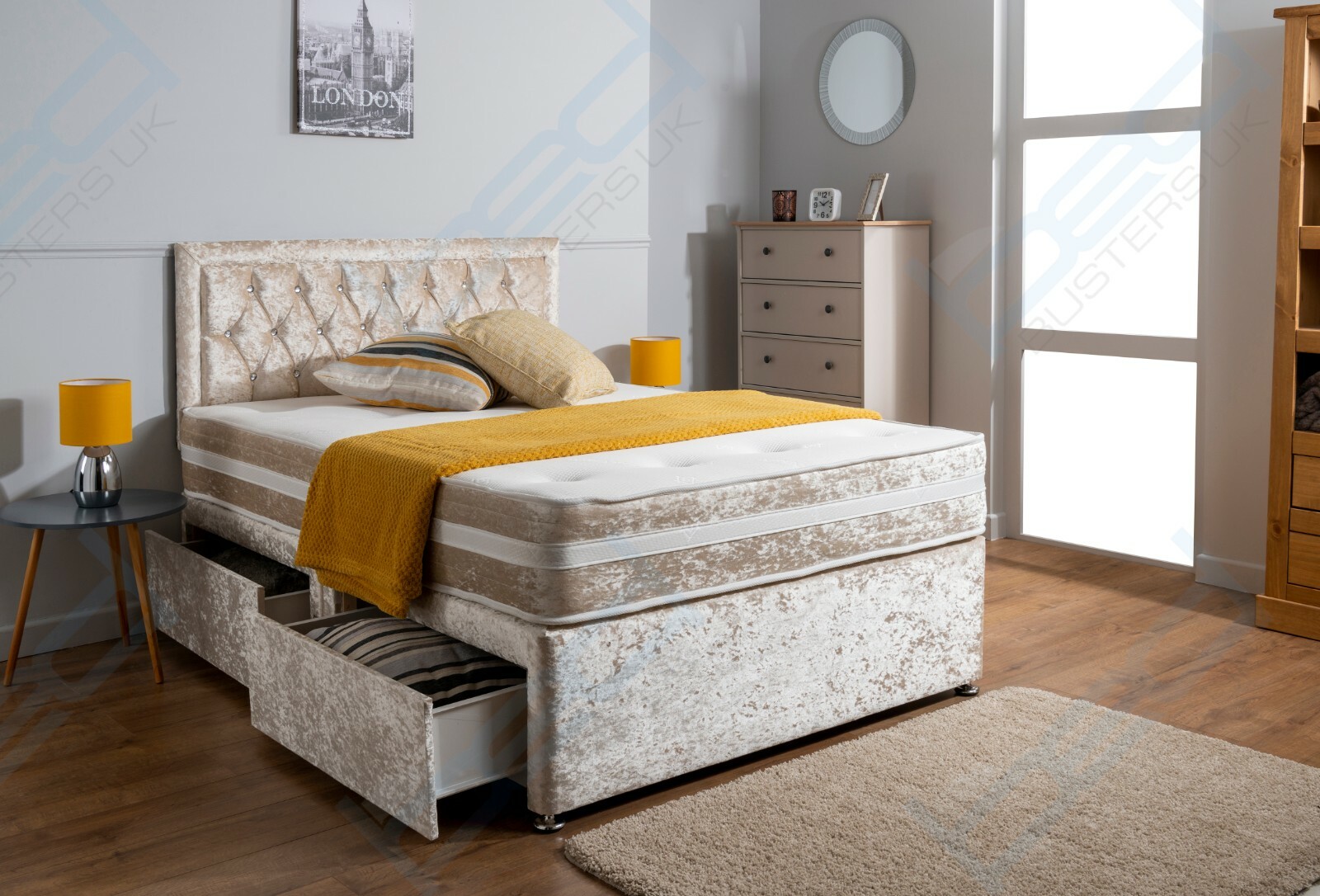 CRUSHED VELVET CHESTERFIELD DIVAN BED SET + MEMORY MATTRESS 4'6 Double ...