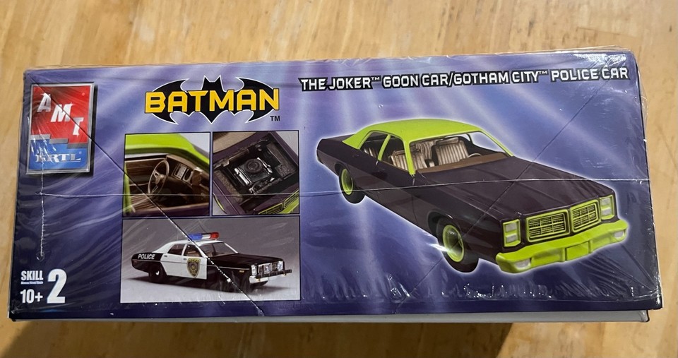 AMT Batman Joker Goon Car Gotham City Police car Model Kit 1:25 NOB | eBay
