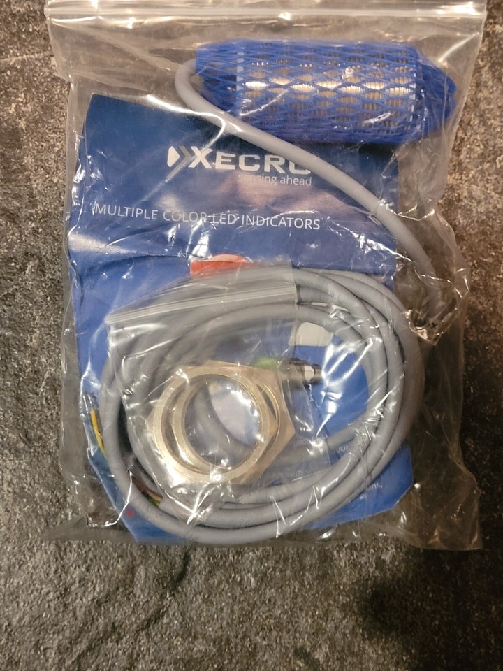 Brand New Sealed Xecro IPS30-S16AO55-A2P Sensor Multiple Color LED ...