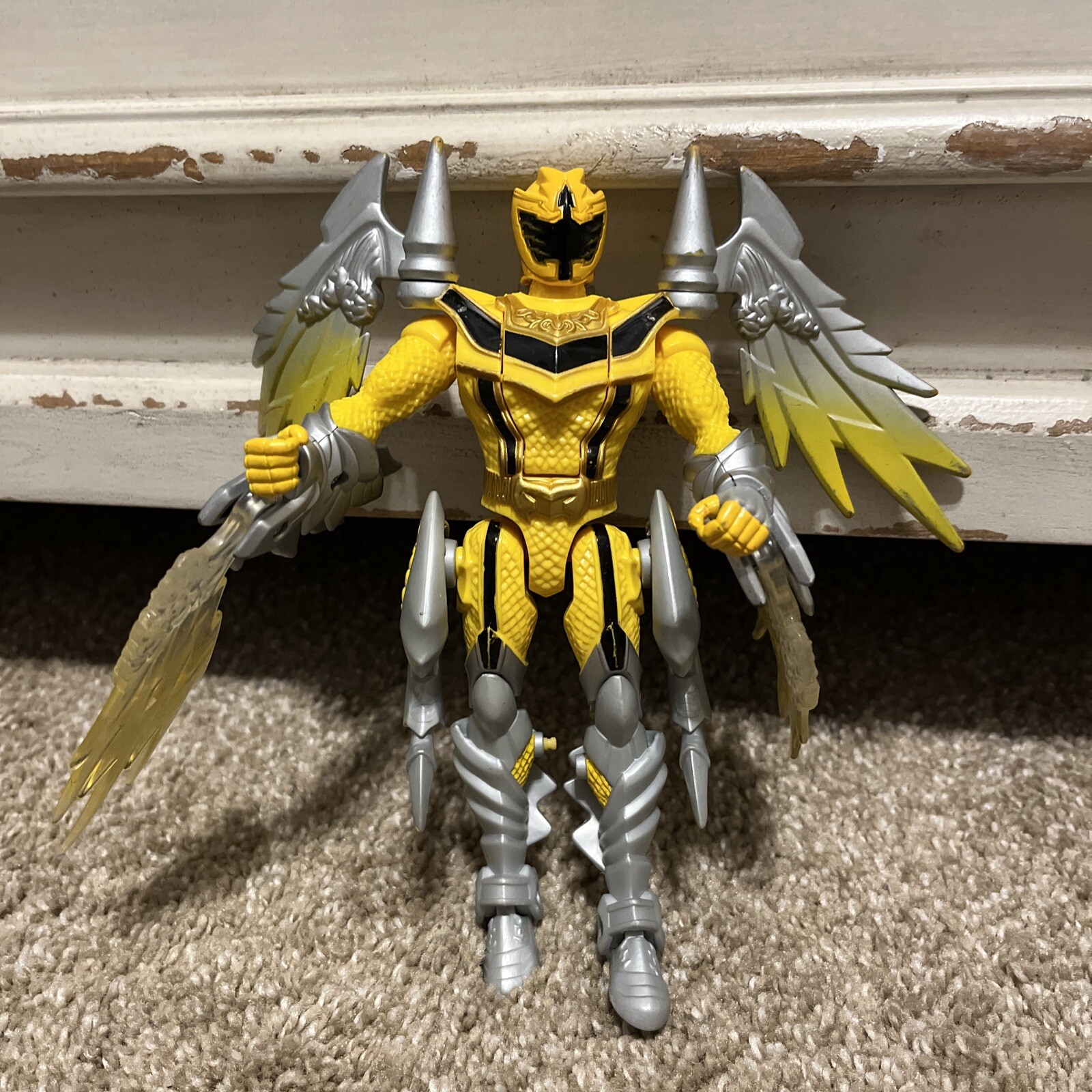 Power Rangers Mystic Force Gold Ranger Toys
