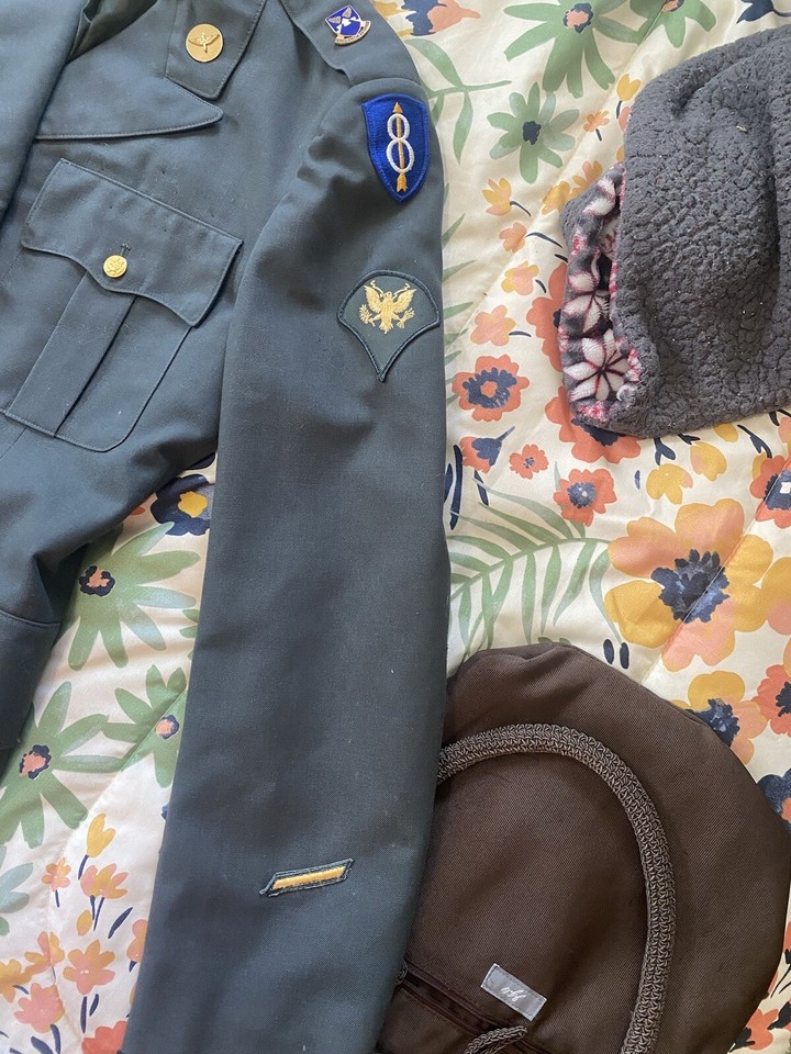 VTG US Army Dress Green Uniform Coat Patches, Ribbons, NSN 8405-01-105 ...