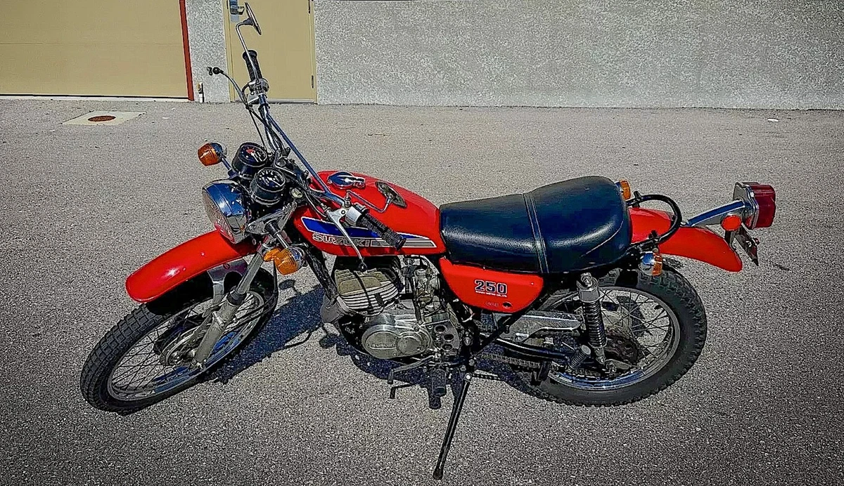 Original Paint Pops on This 1974 Suzuki TS-250 Savage